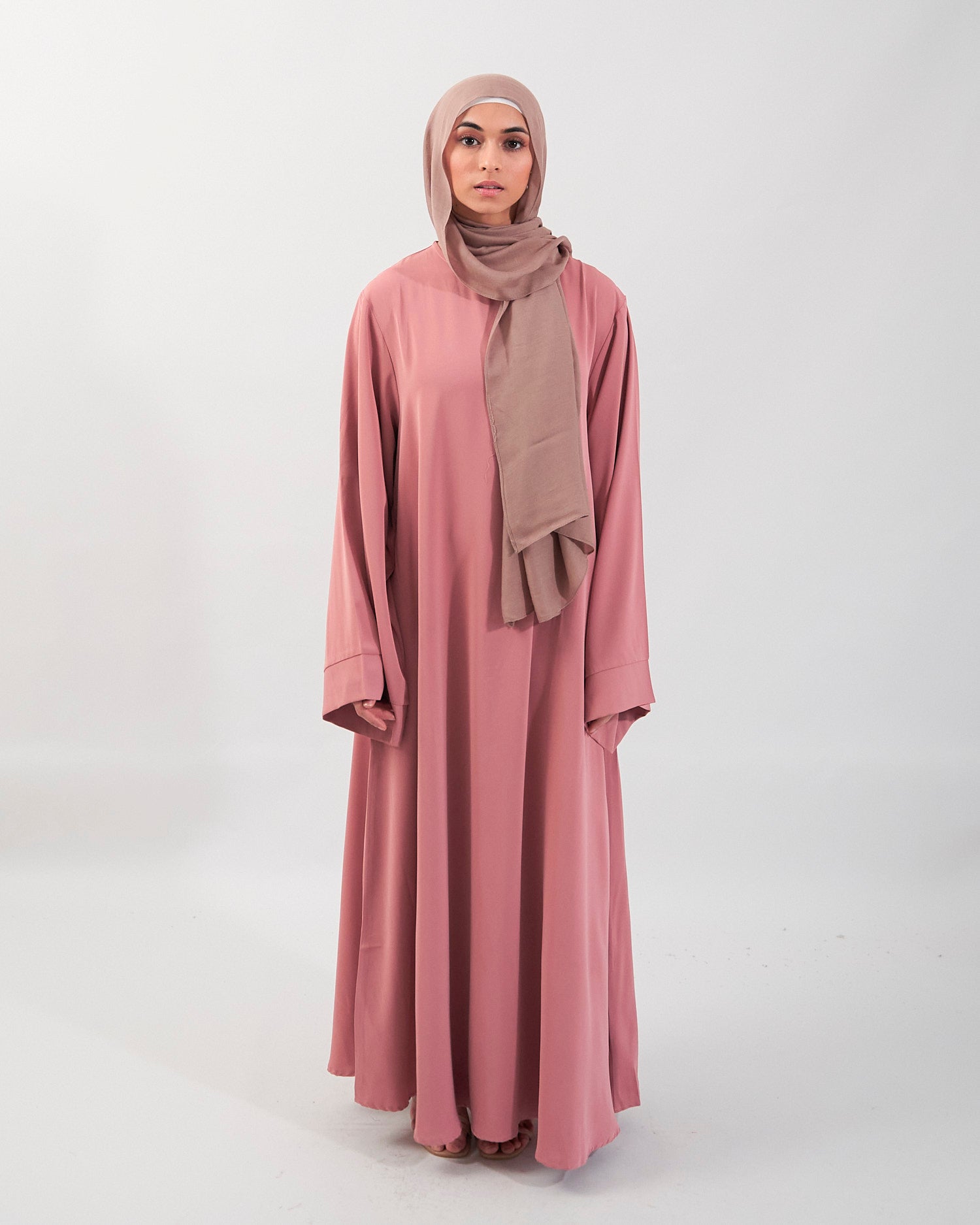 Khatijah Pink Closed Abaya | Fajr Noor